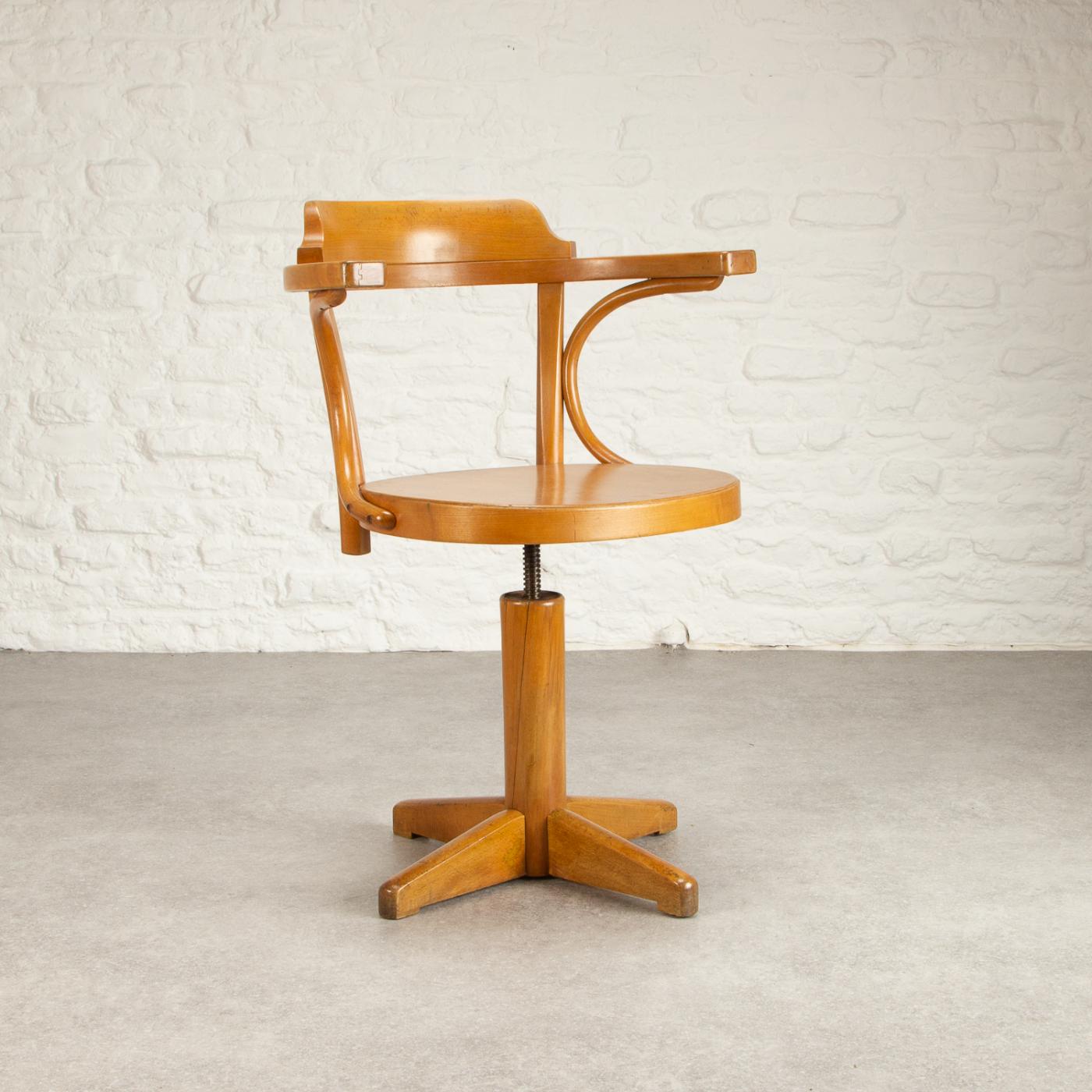 Magnus Stephensen - Magnus Stephenson Model 2210 Desk Swivel Chair ...