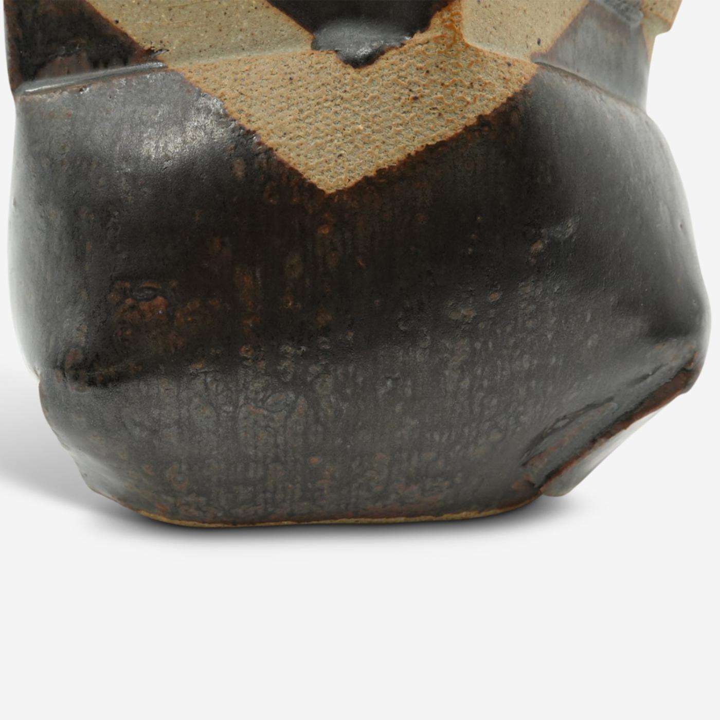 Makoto Yabe - Water Vessel