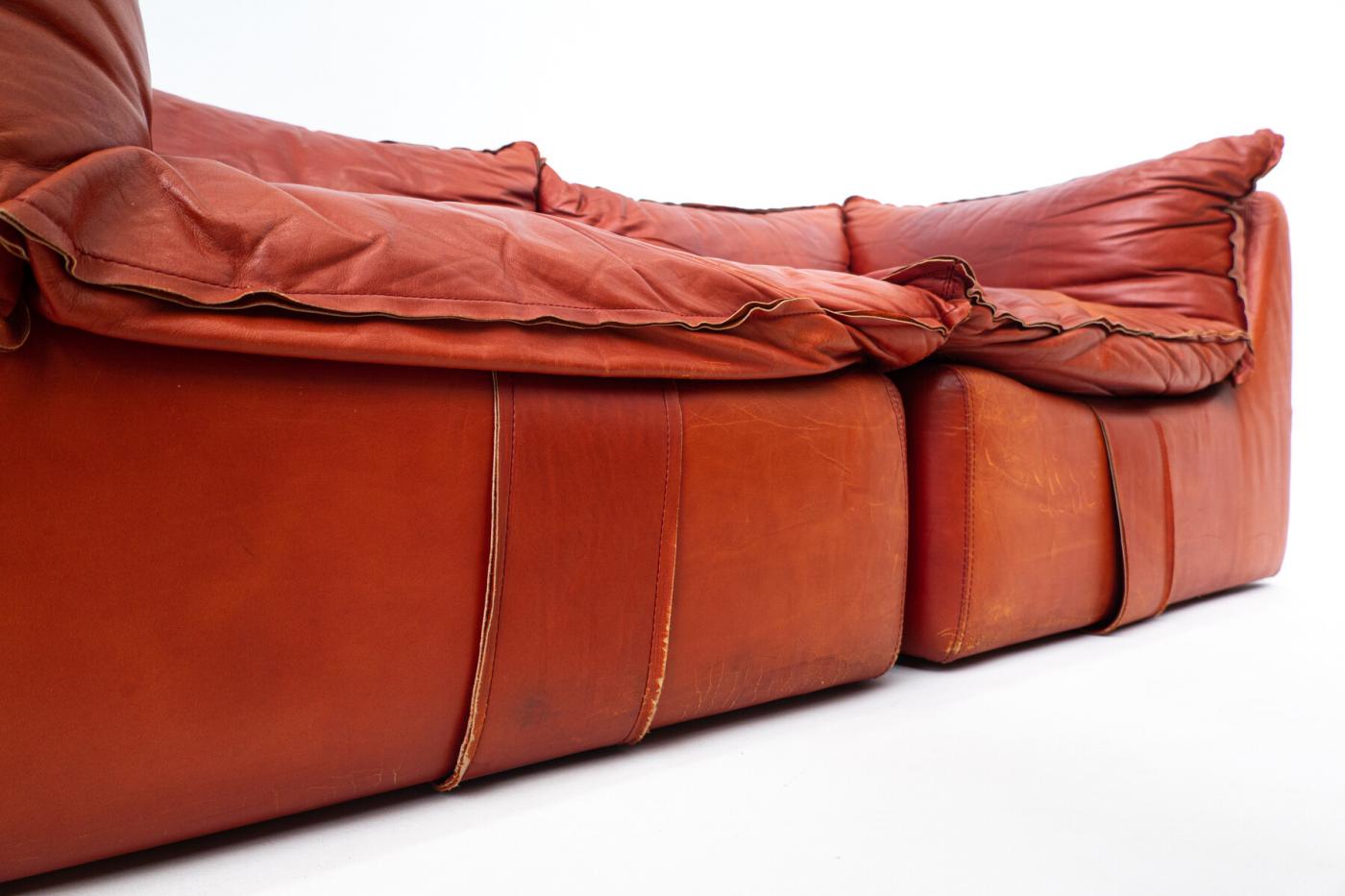 Mario Bellini Mid Century Modern Leather Sofa By Mario Bellini