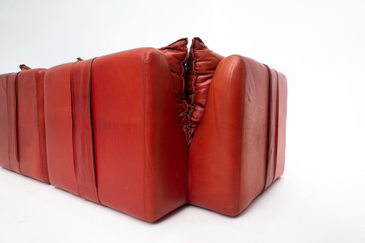 Mario Bellini Mid Century Modern Leather Sofa By Mario Bellini