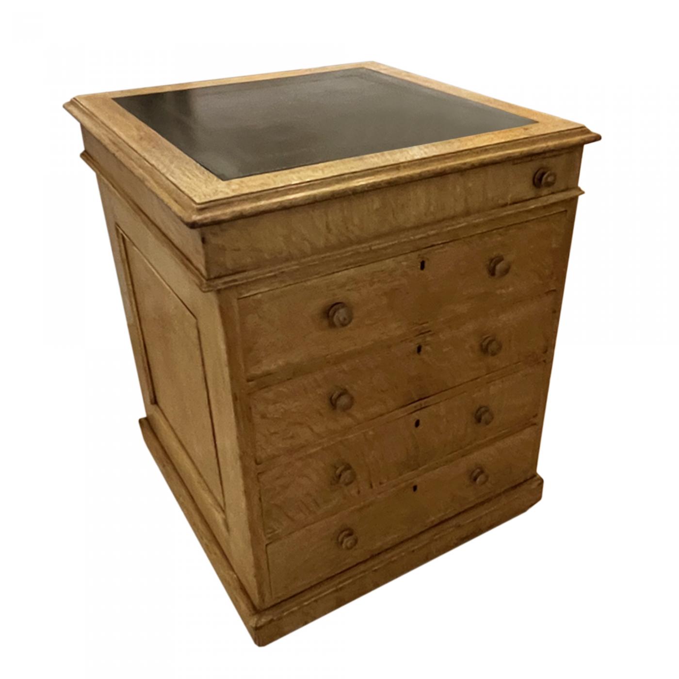 Metamorphic 1900s British Desk With Drawers