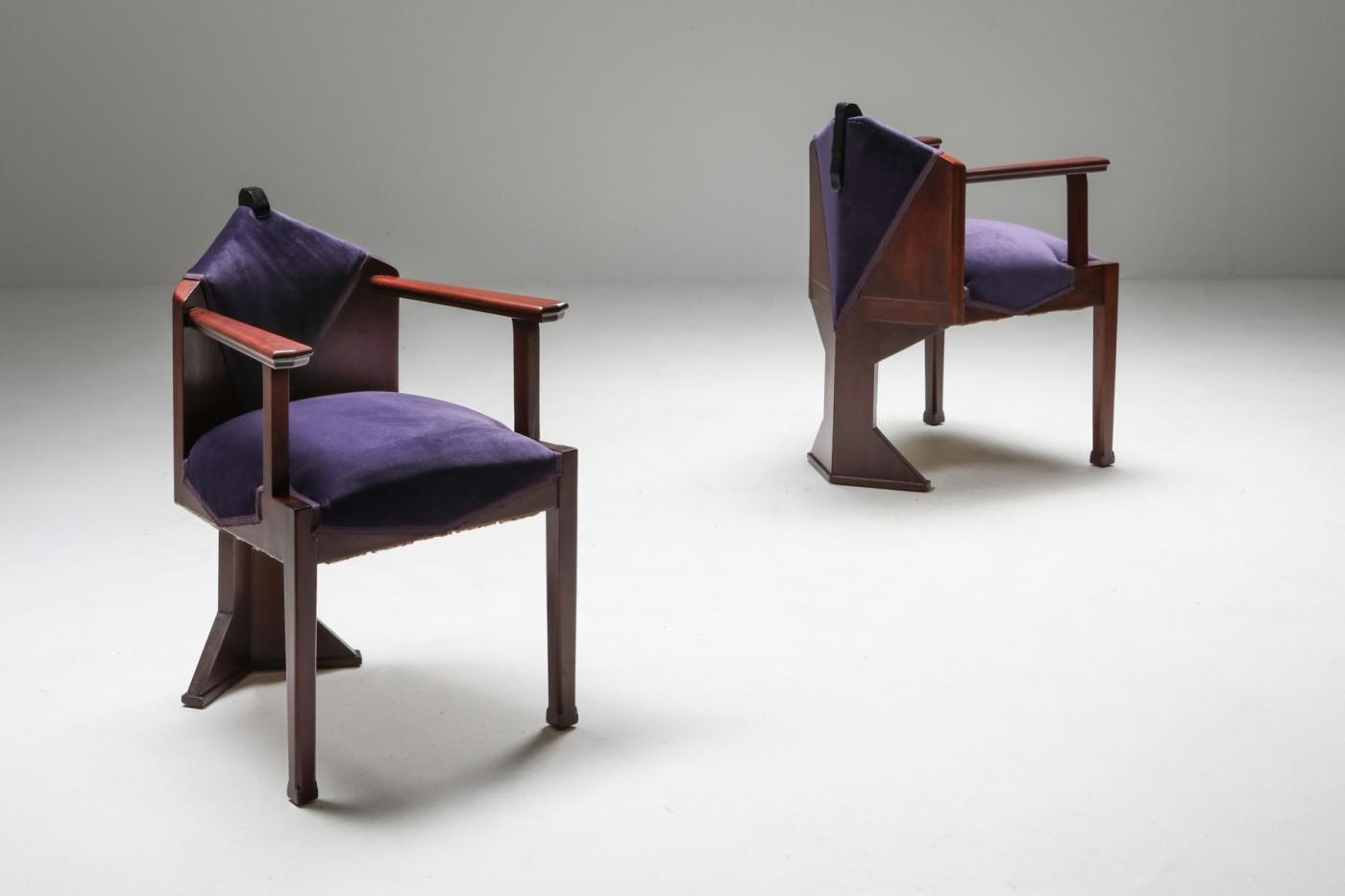 Michel De Klerk - Dutch Art Deco ‘Amsterdamse school’ pair of armchairs ...