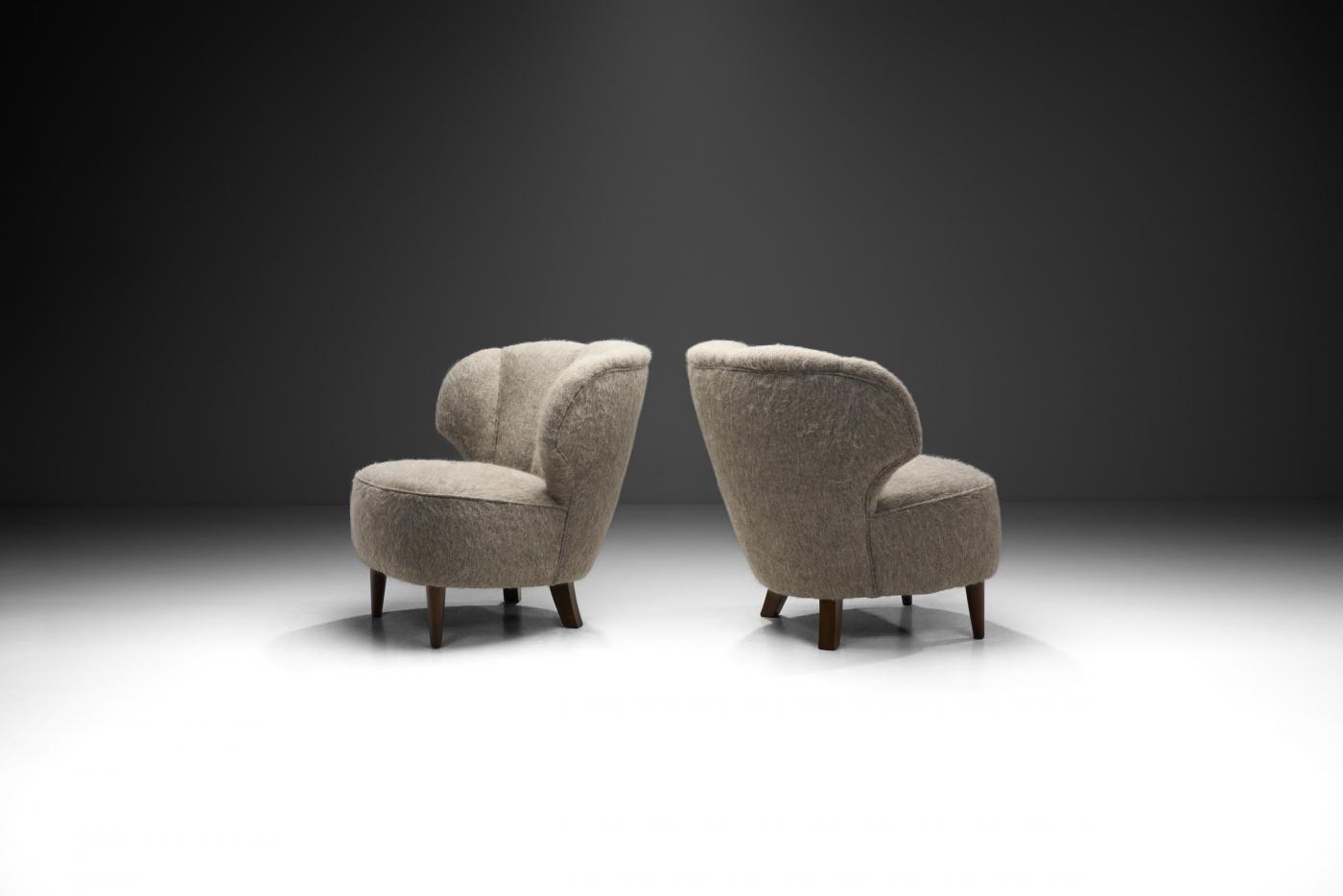 Mid-Century Modern Easy Chairs with Lacquered Wood Legs, Scandinavia 1950s