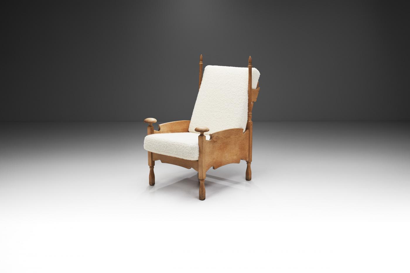 Mid-Century Sculpted Castle Chairs, Europe ca 1960s