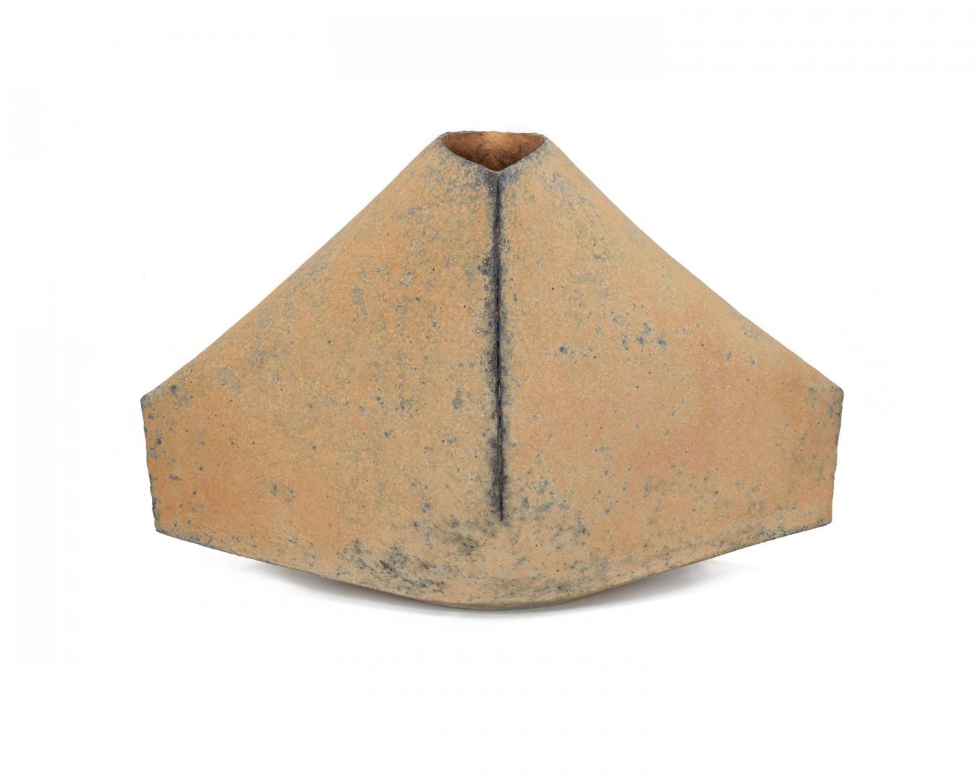 Mihara Ken - Large Sculptural Ceramic Vessel by Mihara Ken