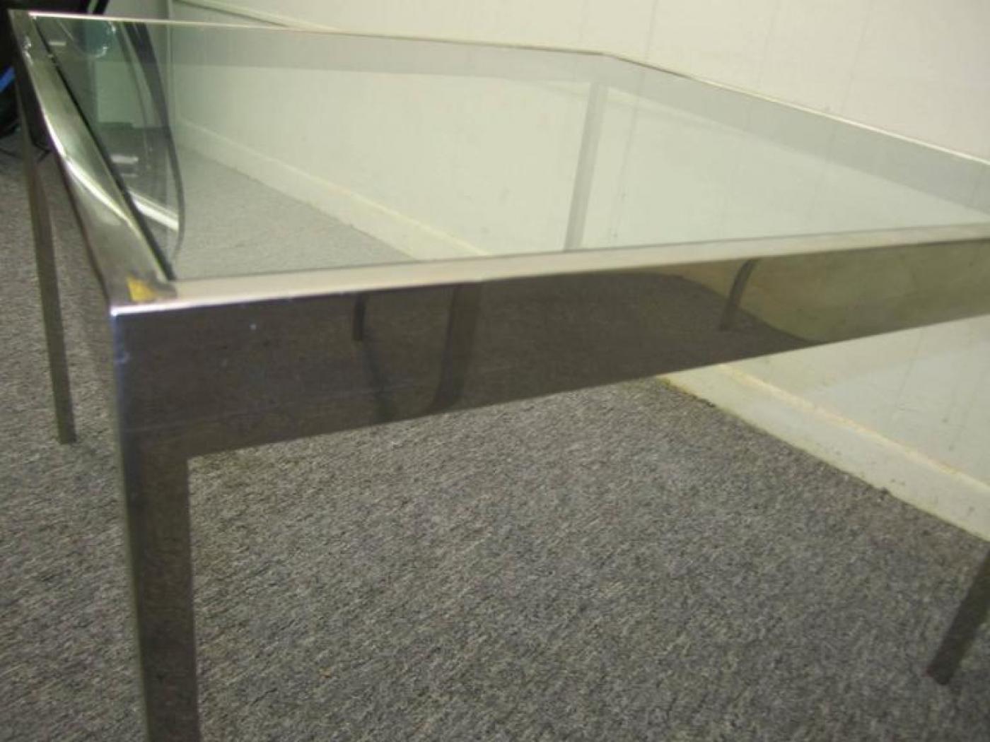 Milo Baughman - Handsome Pair of Milo Baughman Chrome Square Side End ...