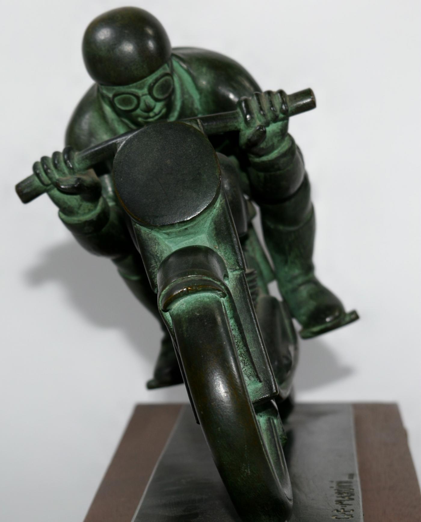 Harley Davidson - Motorcycle Racing Trophy Paris France