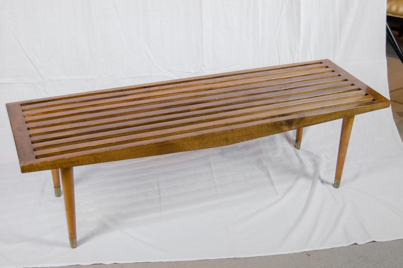 Multi-toned Wooden Slat Bench