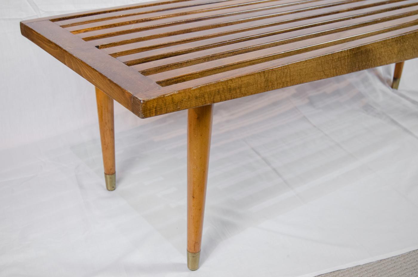 Multi-toned Wooden Slat Bench