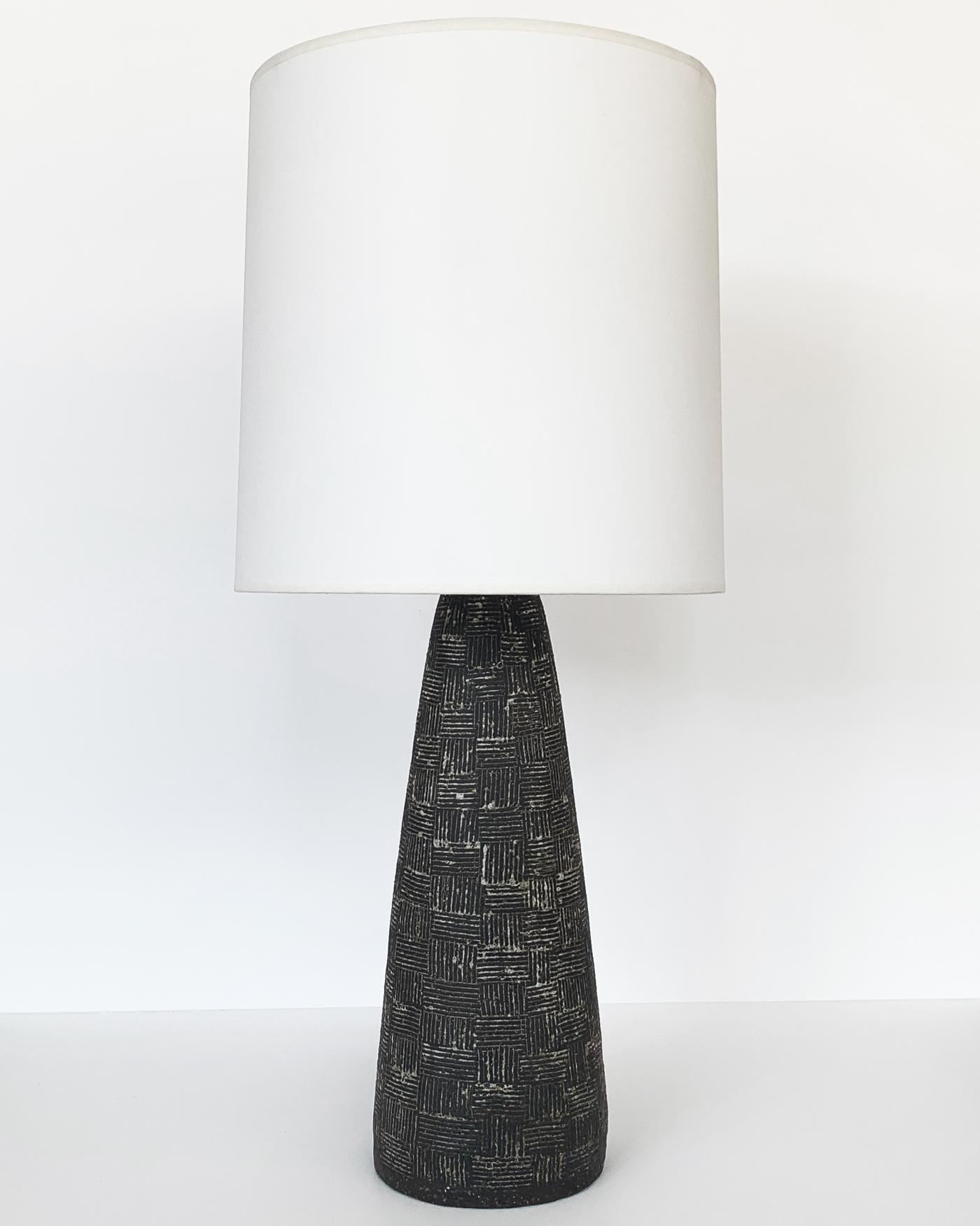 Nancy Wickham - Nancy Wickham Textured Ceramic Pottery Table Lamp
