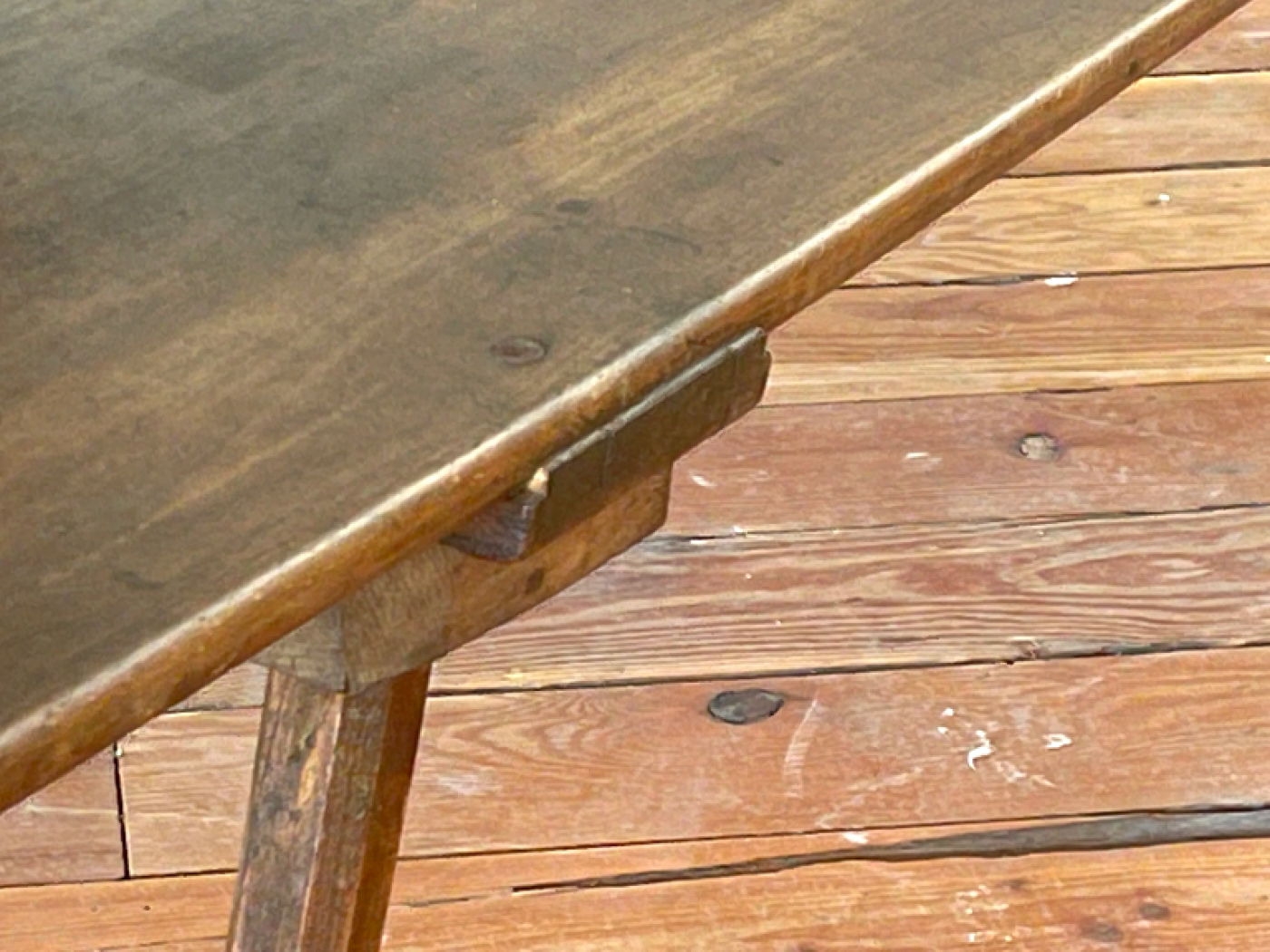 OAK RAILROAD BENCH