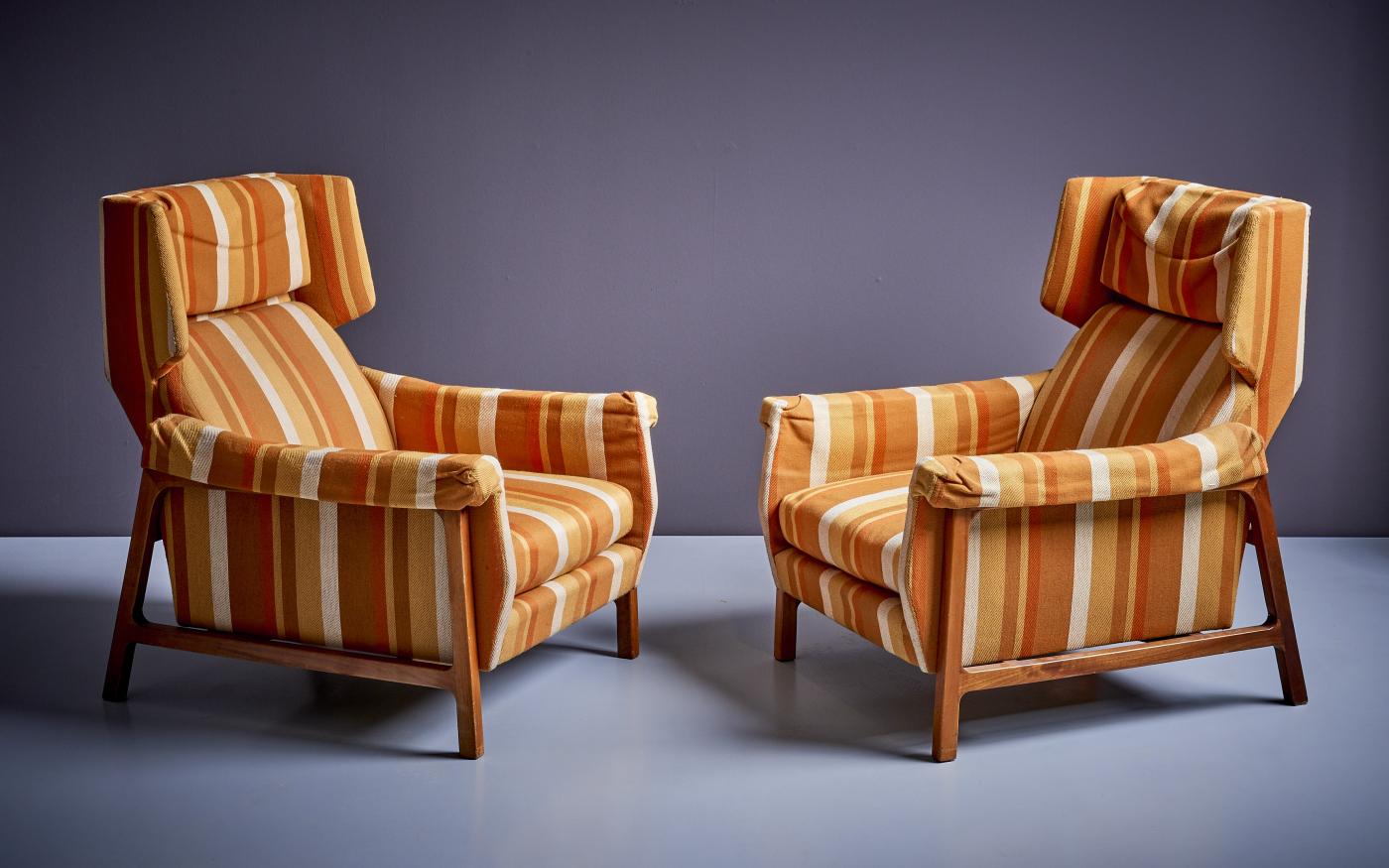 Pair of 2 Umberto Colombo Alberti Reggio Lounge Arm Chairs Orange Peach