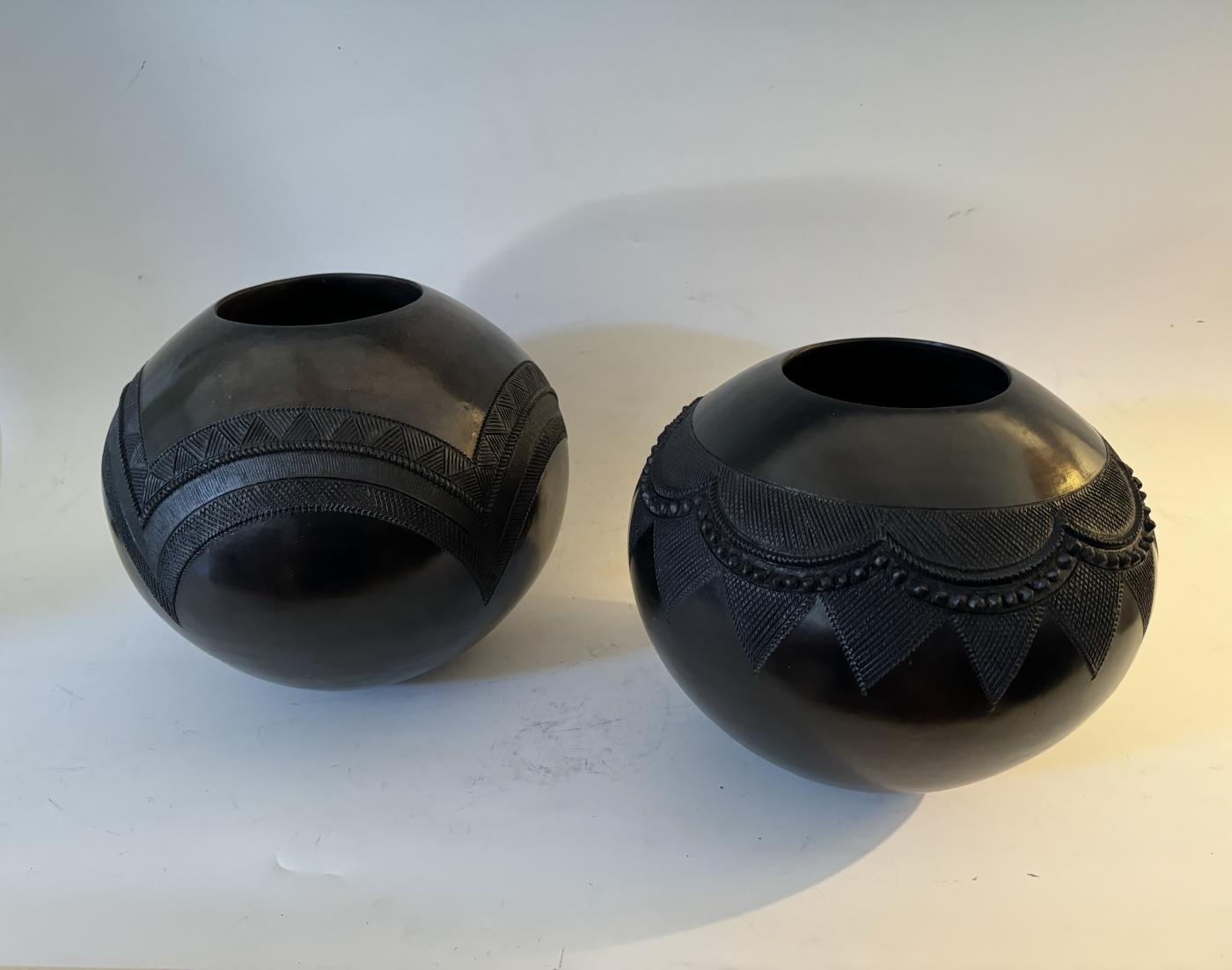 Pair of Contemporary Zulu Pottery Jars by Sourh African Artist Jabu Nala