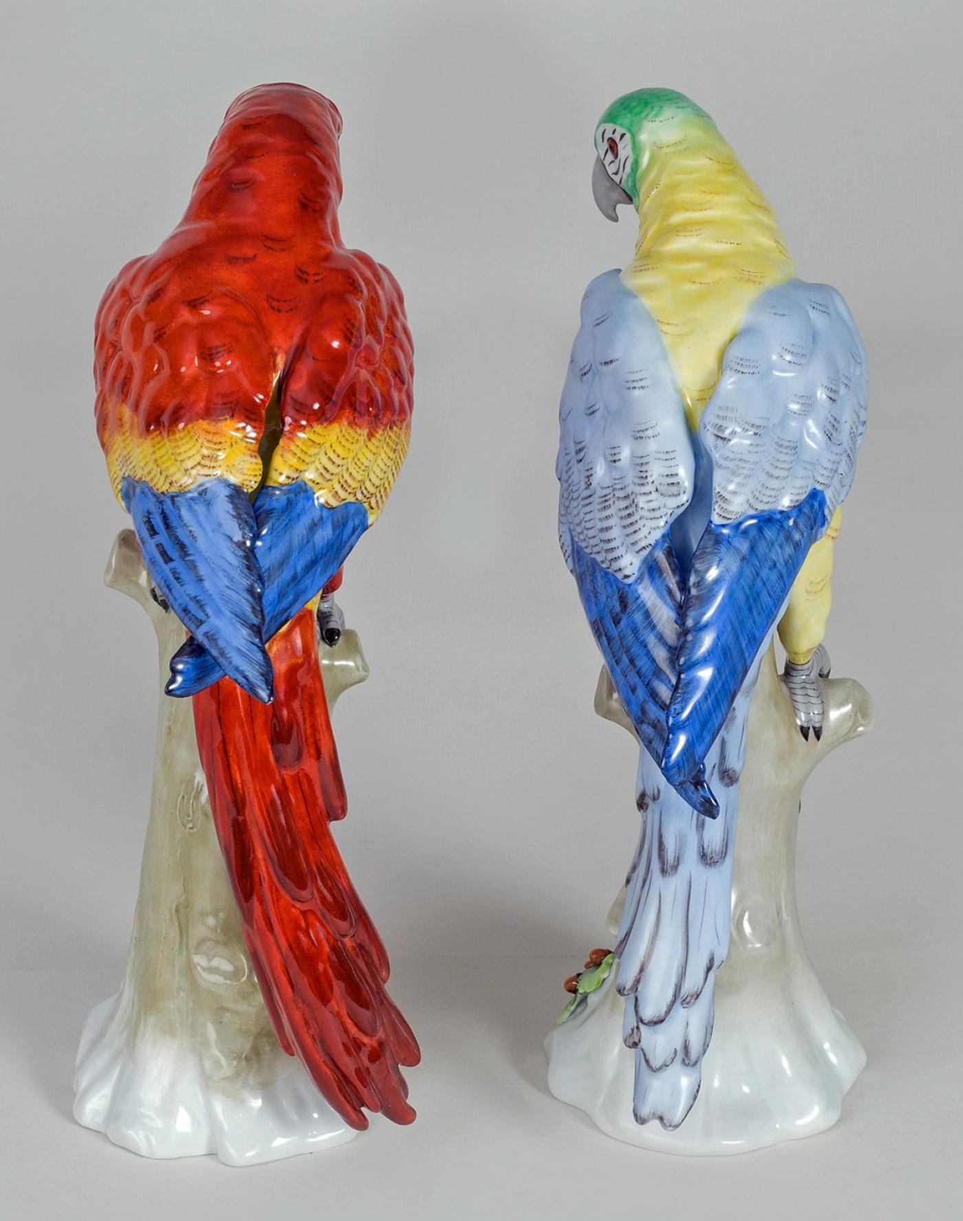 Sitzendorf Porcelain Manufactory - Pair of Sitzendorf Porcelain Parrots