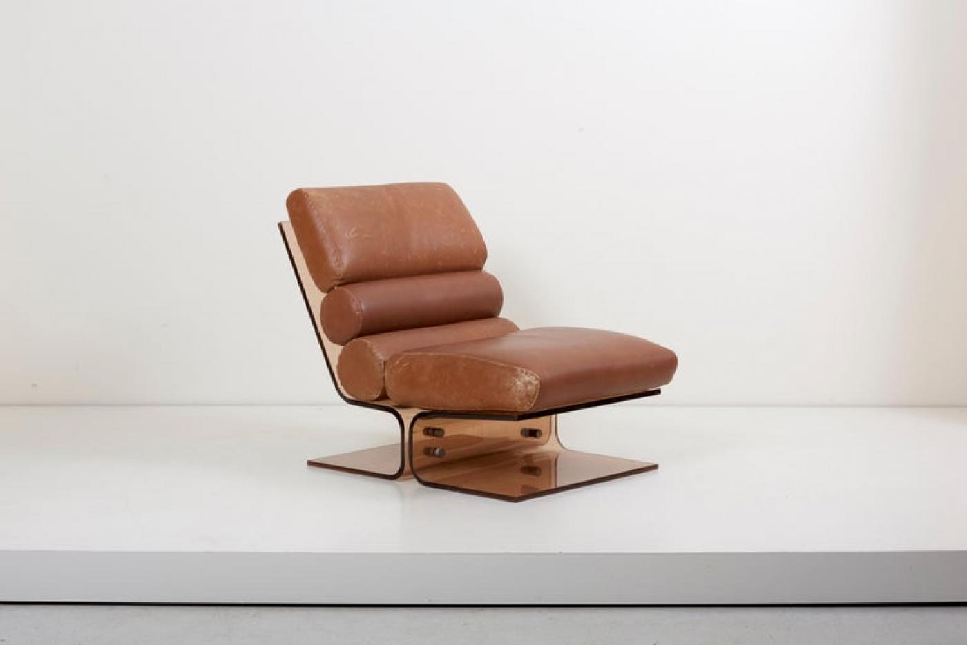 Pair of Space Age Lounge Chairs in Lucite and Leather, 1960s