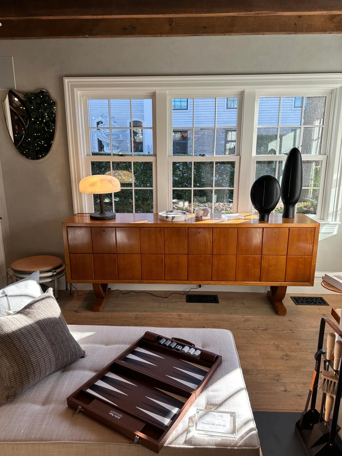 Paolo Buffa - MID-CENTURY PAOLO BUFFA LARGE SIDEBOARD IN OAK