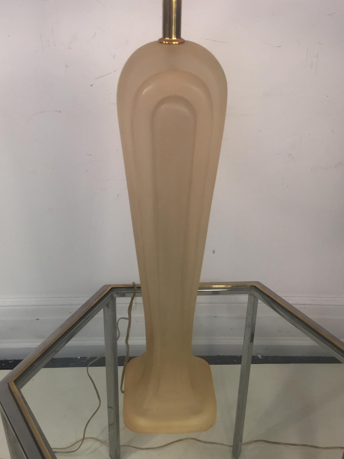 Paolo Gucci - PAIR OF SCULPTED MODERN FROSTED RESIN LAMPS BY PAOLO GUCCI