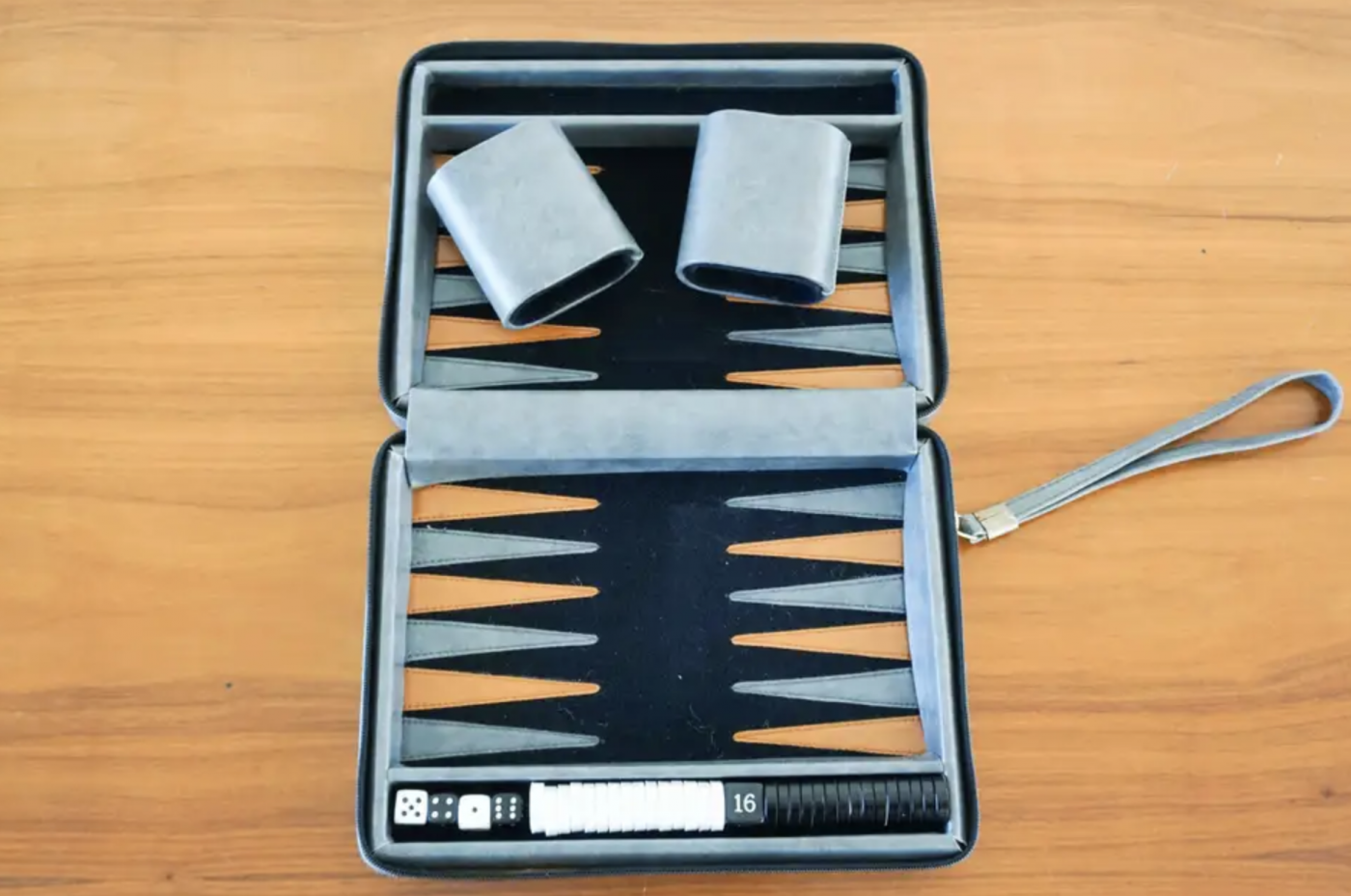 Pierre Cardin - PIERRE CARDIN BACKGAMMON SET