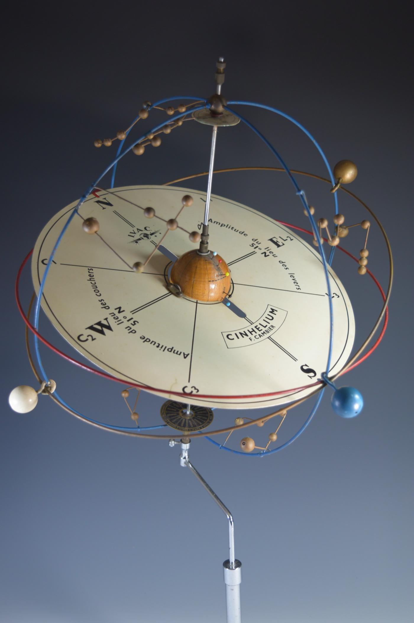 Planetarium Orrery Moveable Desk Display Model of the Solar System