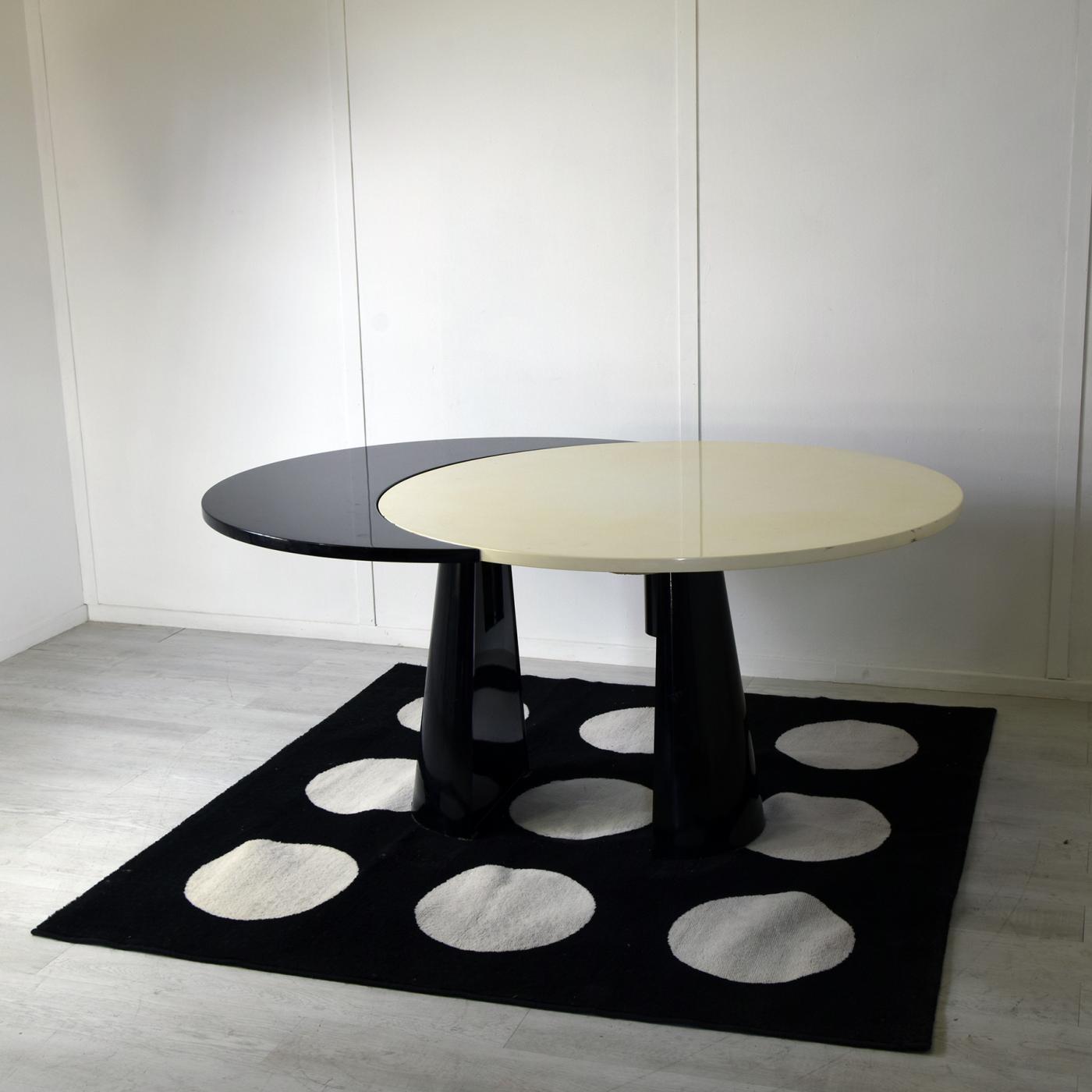 Poliform round table 1980s.