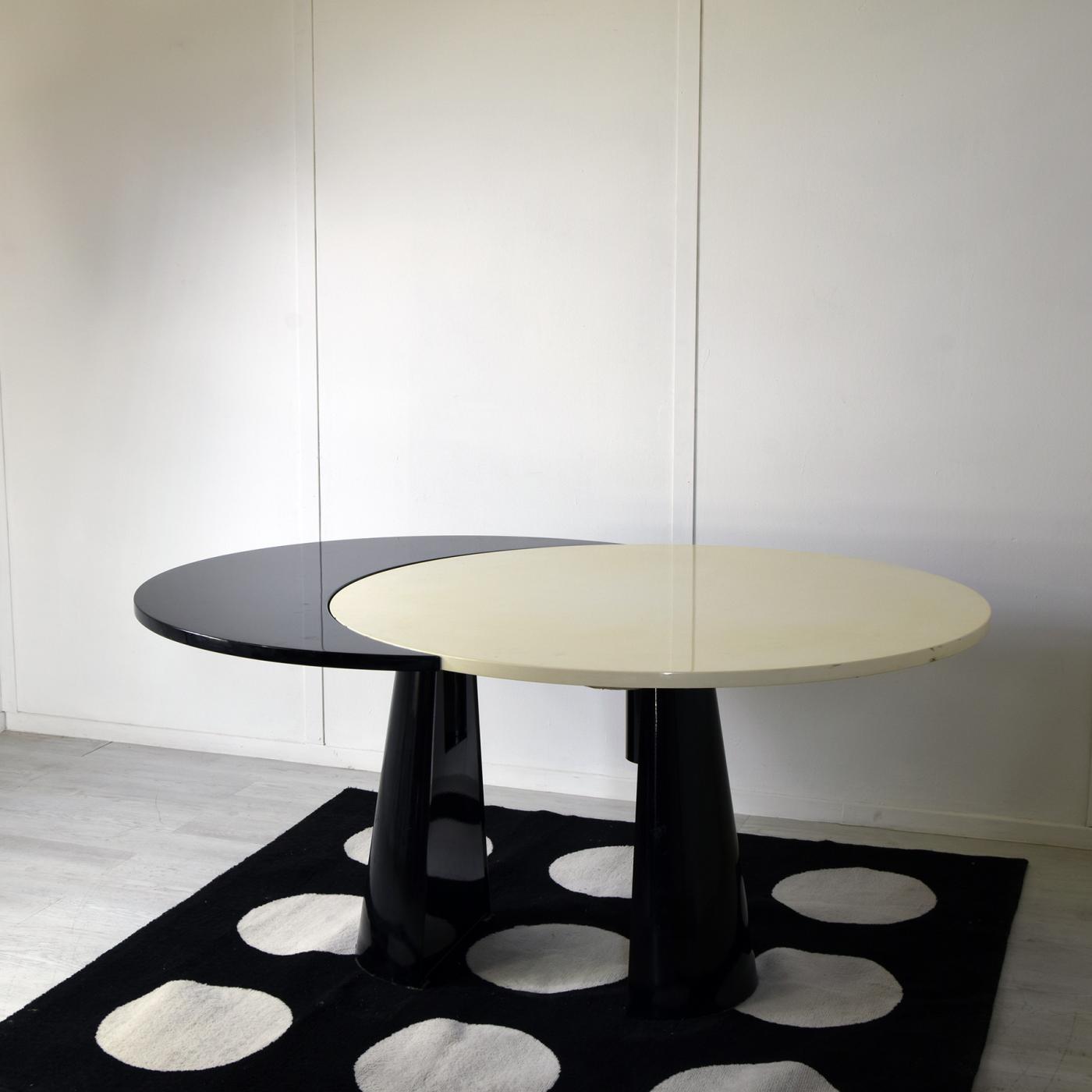 Poliform round table 1980s.
