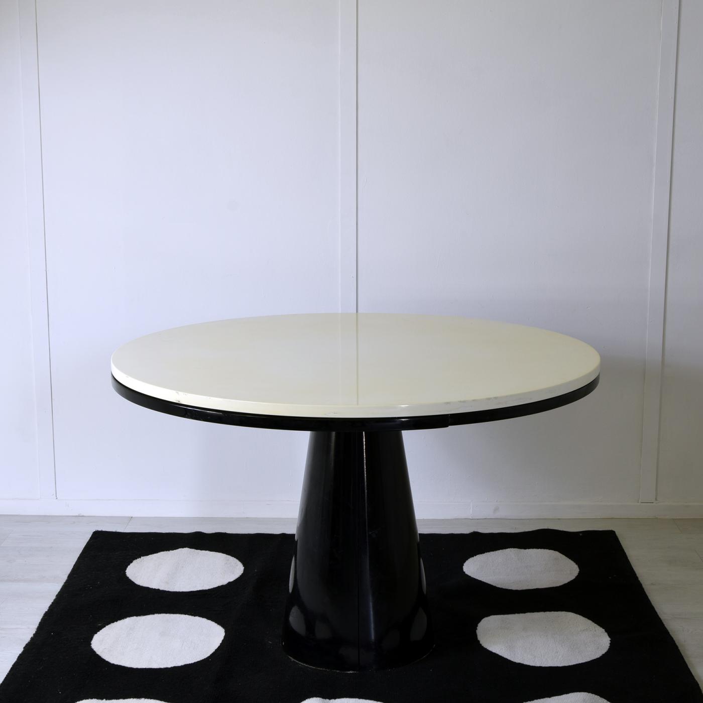 Poliform round table 1980s.