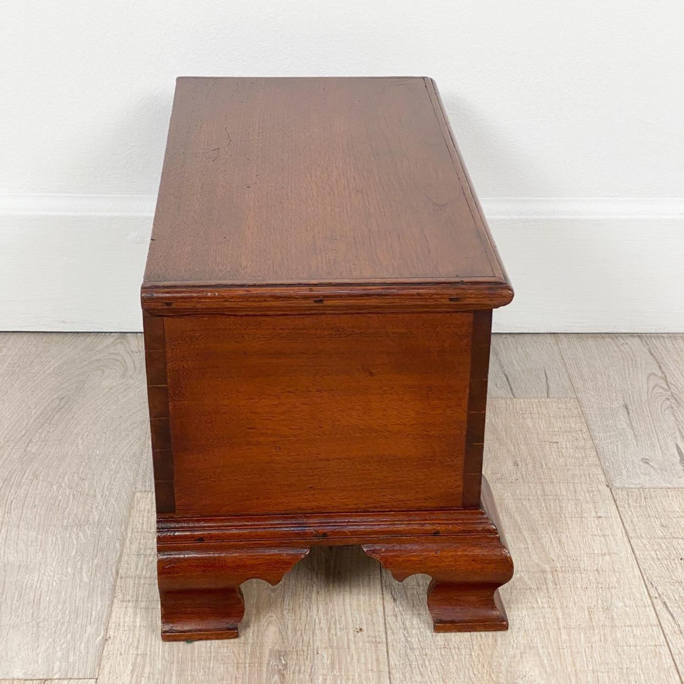 Provincial Small Chippendale Chest on Bracket Feet, USA, 18th or 19th ...