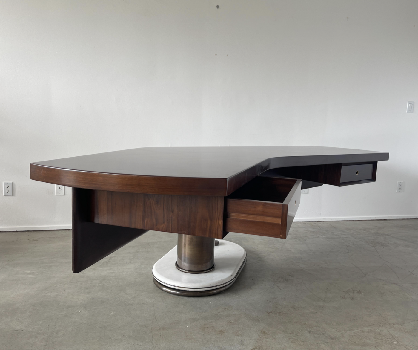 Schirolli - RENZO SCHIROLLI DESK