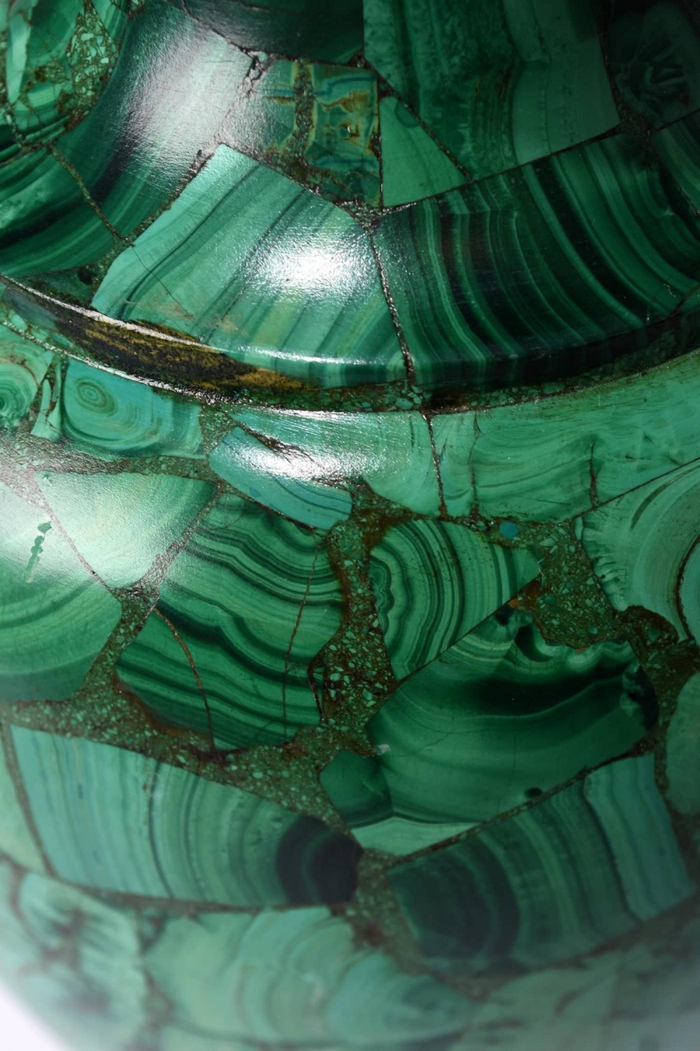 RUSSIAN MALACHITE-VENEERED VASE MID-19TH CENTURY