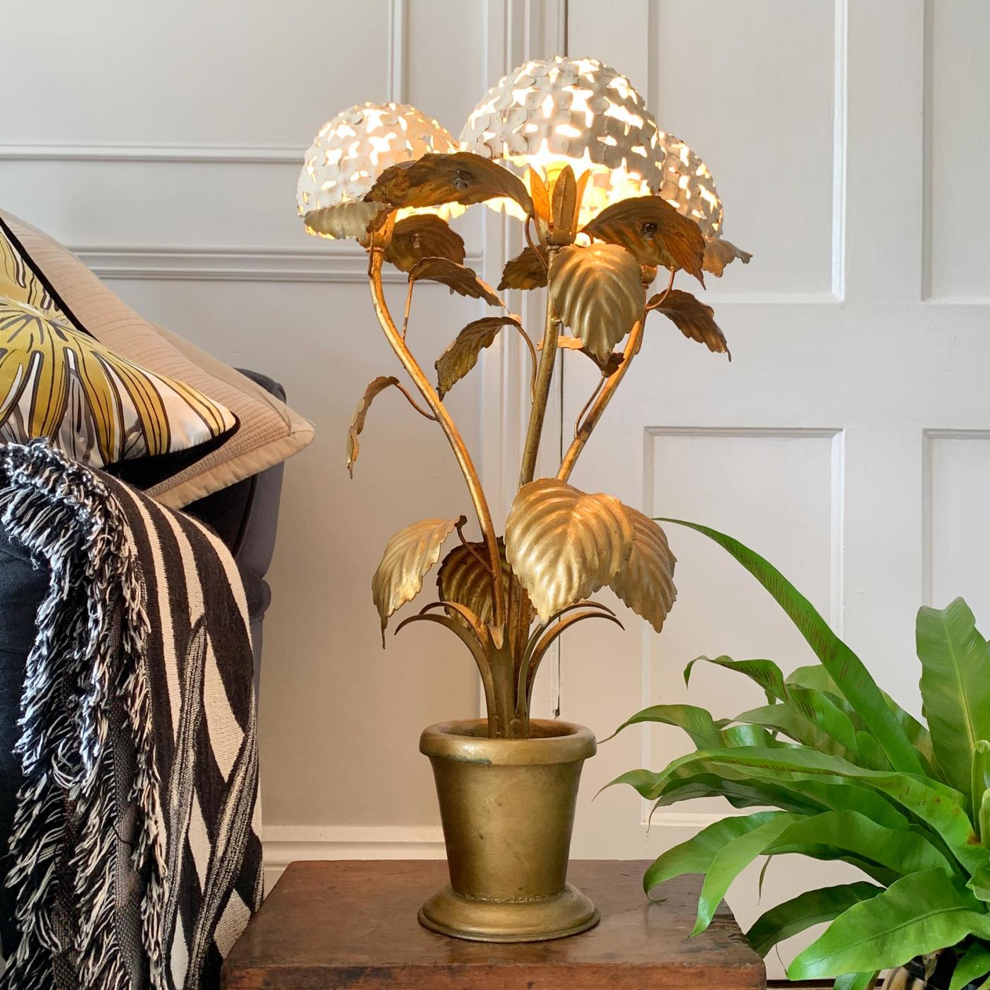 Rare 1950's American Hydrangea Table Lamp