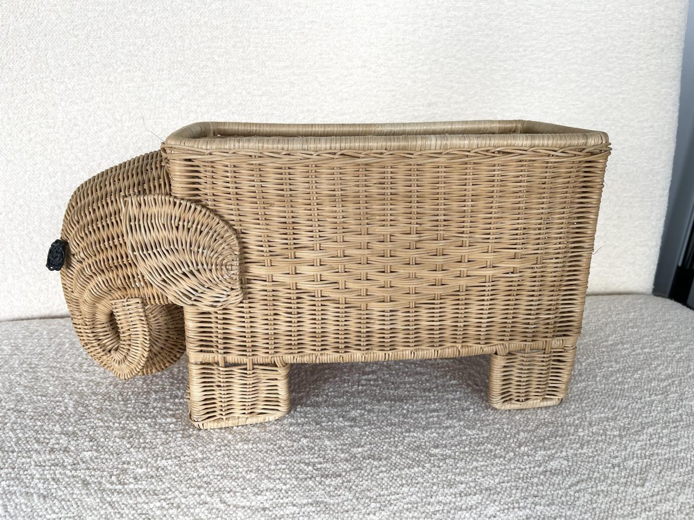 Rattan Elephant Magazine Rack, Italy, 1970s