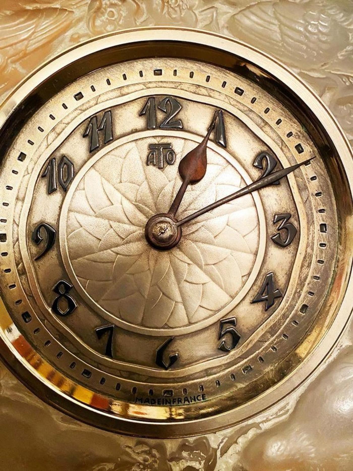 René Lalique – Lalique Co. - Rene Lalique Clock