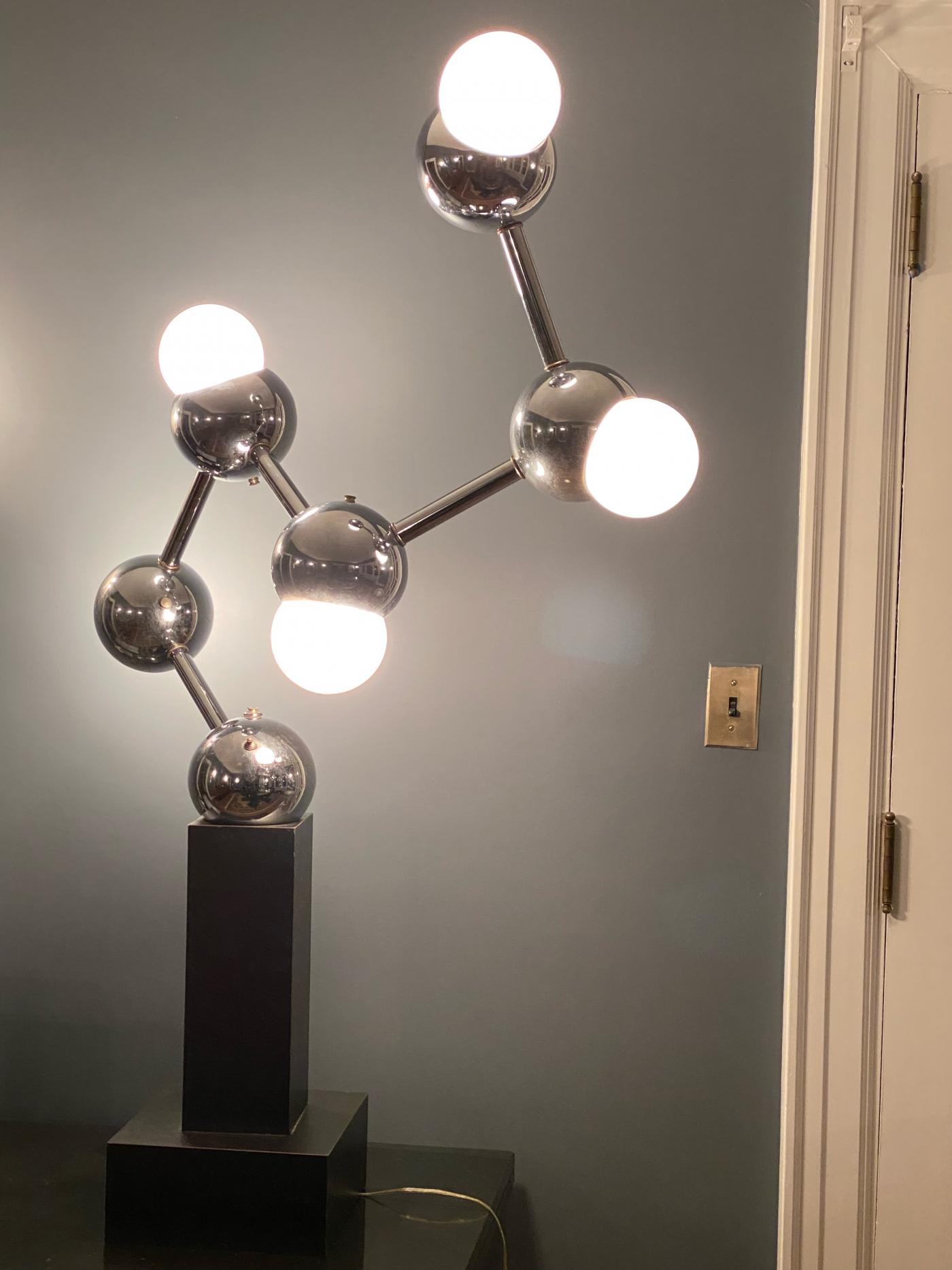 Robert Sonneman (Sonneman Lighting) - MODERNIST CHROME MOLECULAR FORM LAMP