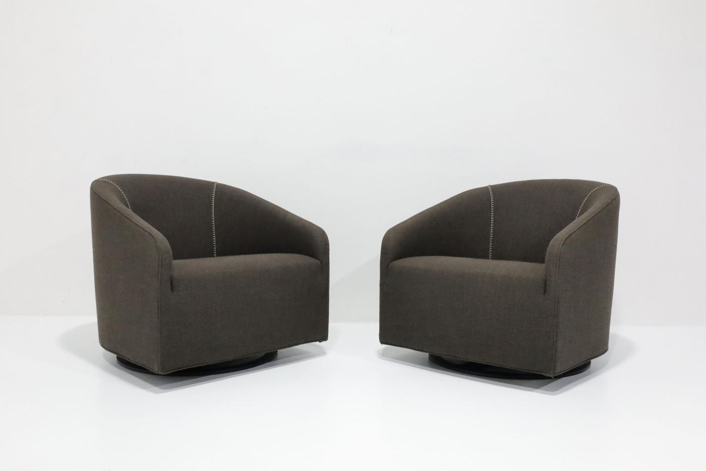 Rodolfo Dordoni - Minotti Portofino Swivel Lounge Chairs, Pair