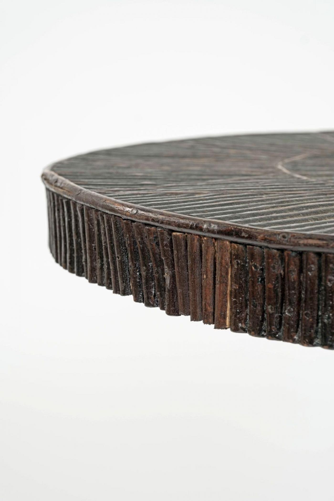 Rustic Folk Art Guerdon Table