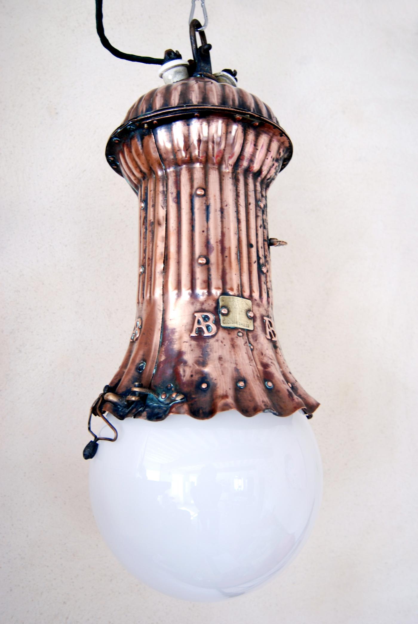 Chimera Watts - Adams Bagnall egg shade