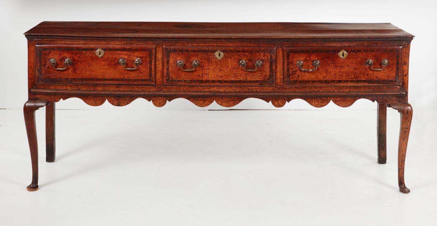 Scalloped 18th c. Welsh Sideboard