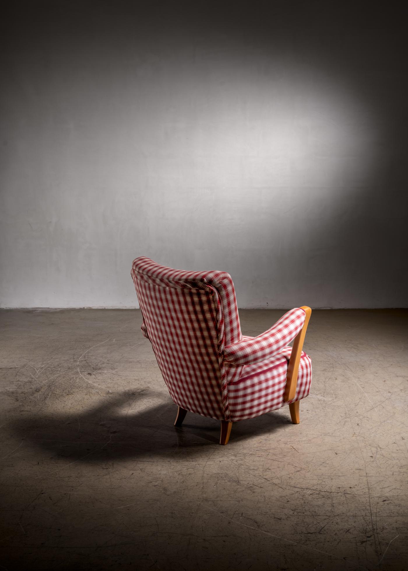 Scandinavian Modern easy chair