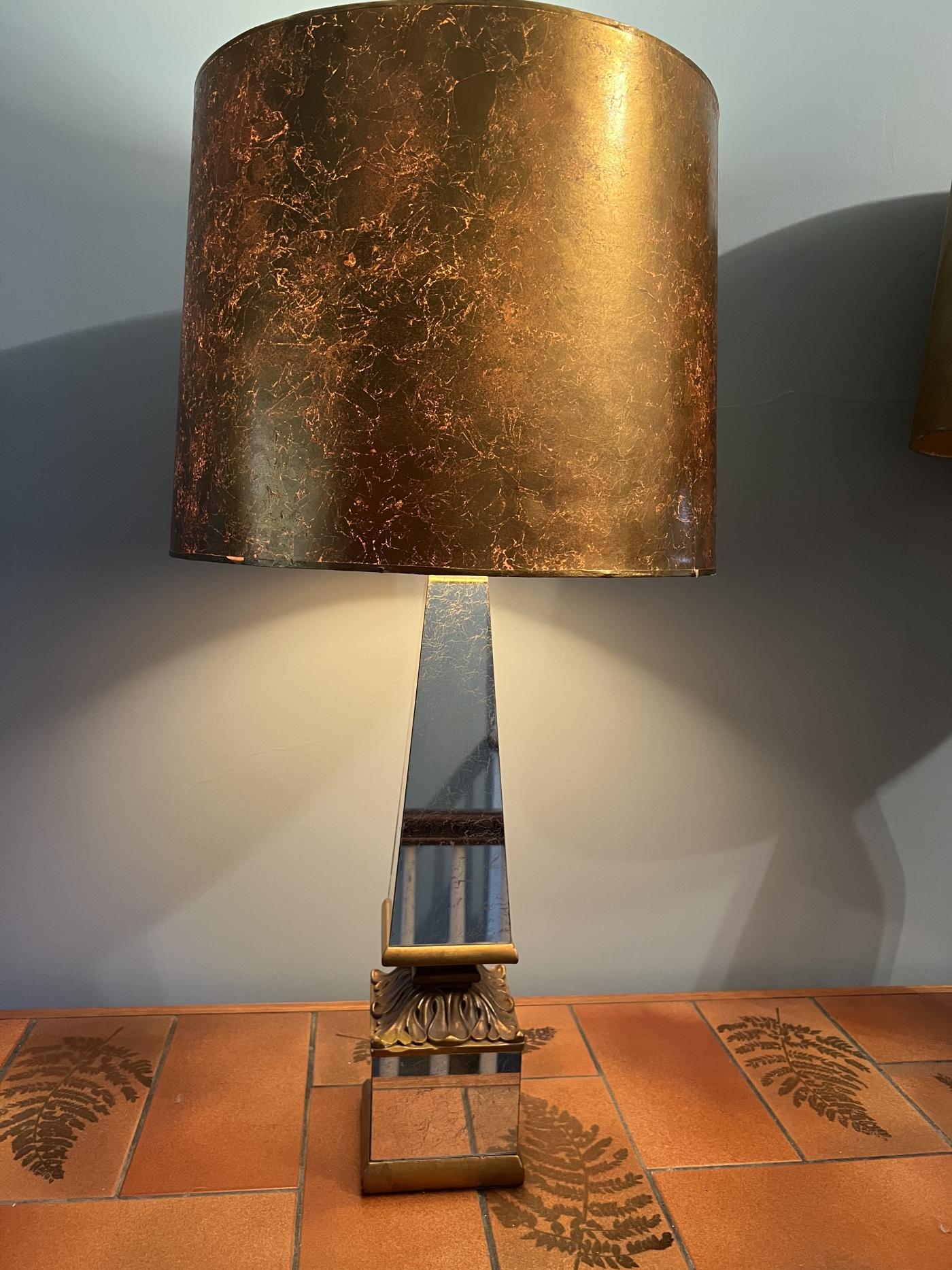 Serge Roche - OBELISK MIRRORED LAMPS WITH ORIGINAL GOLD SHADES IN THE ...