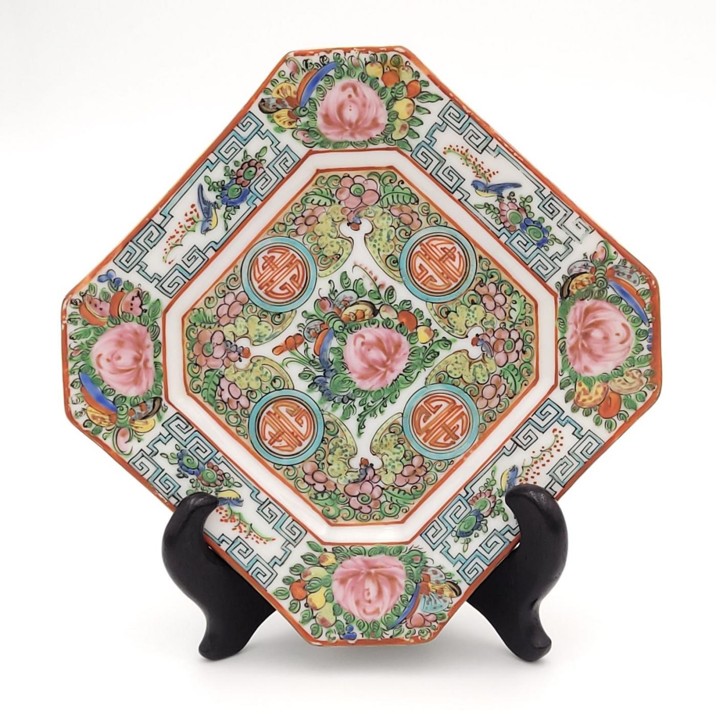 Set of Eight Rose Canton Small Plates, China circa 1930