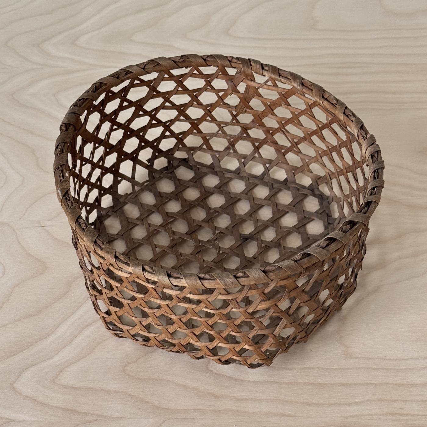 Shaker-style basket, late 19th century