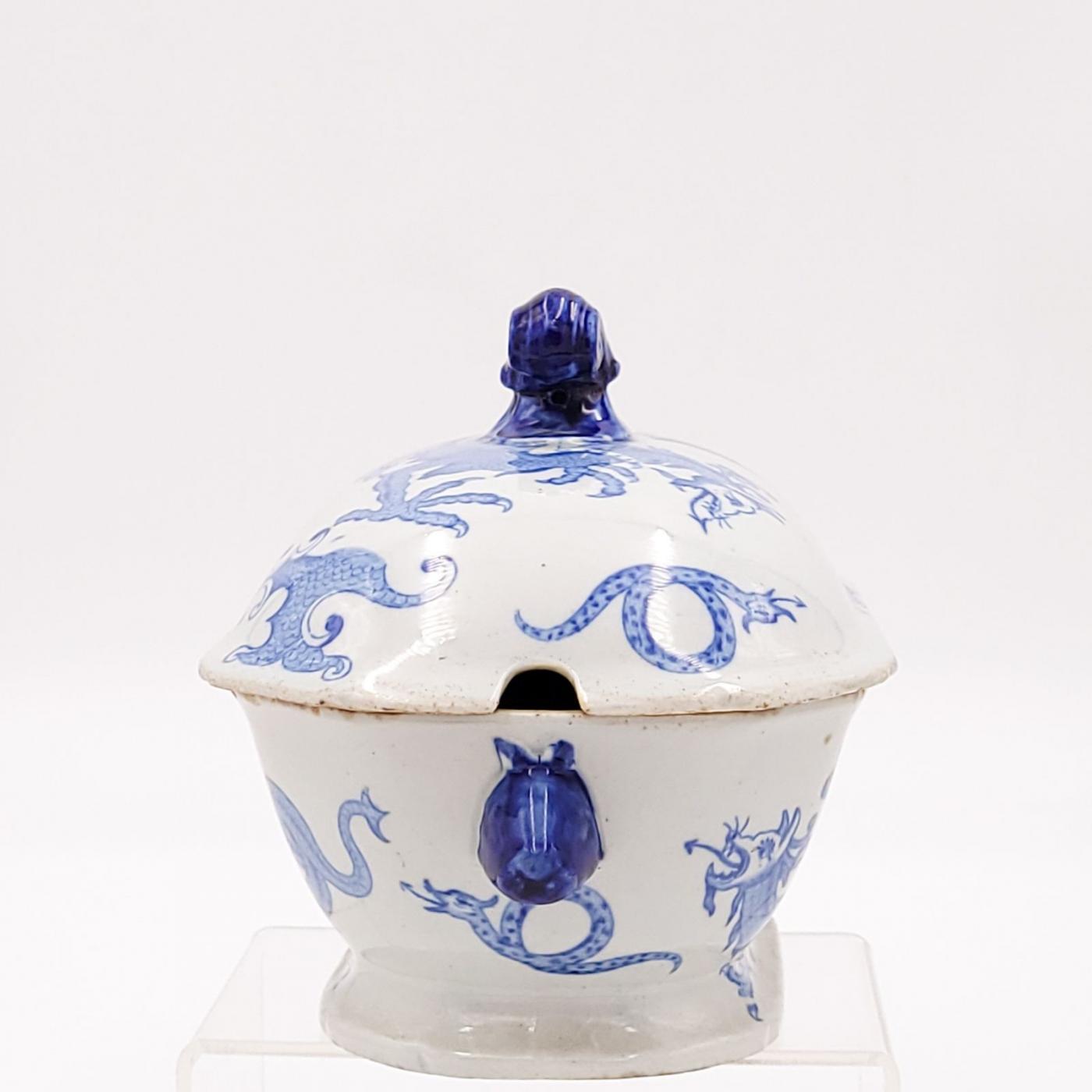 Small English Porcelain Sauce Tureen in the Chinese Taste, circa 1900