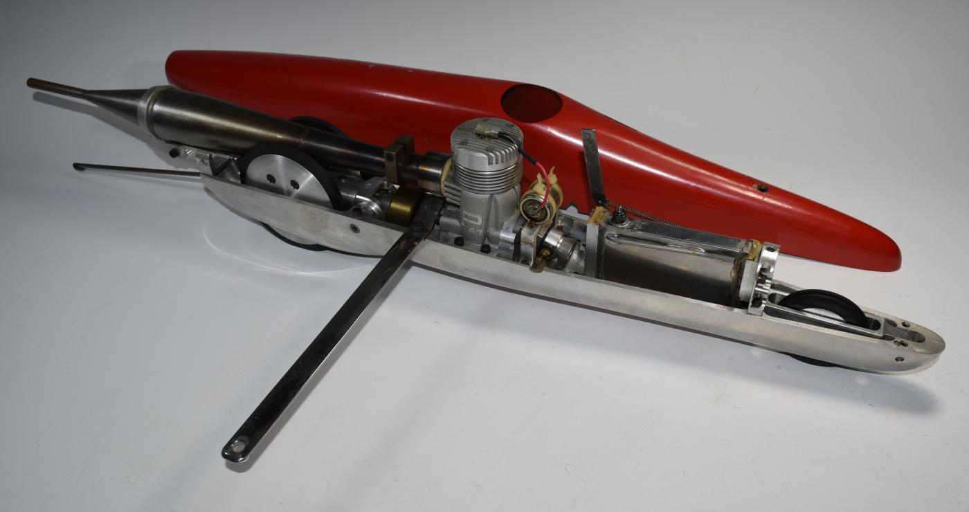 Streamlined Miniature Tether Race Car Gas Powered