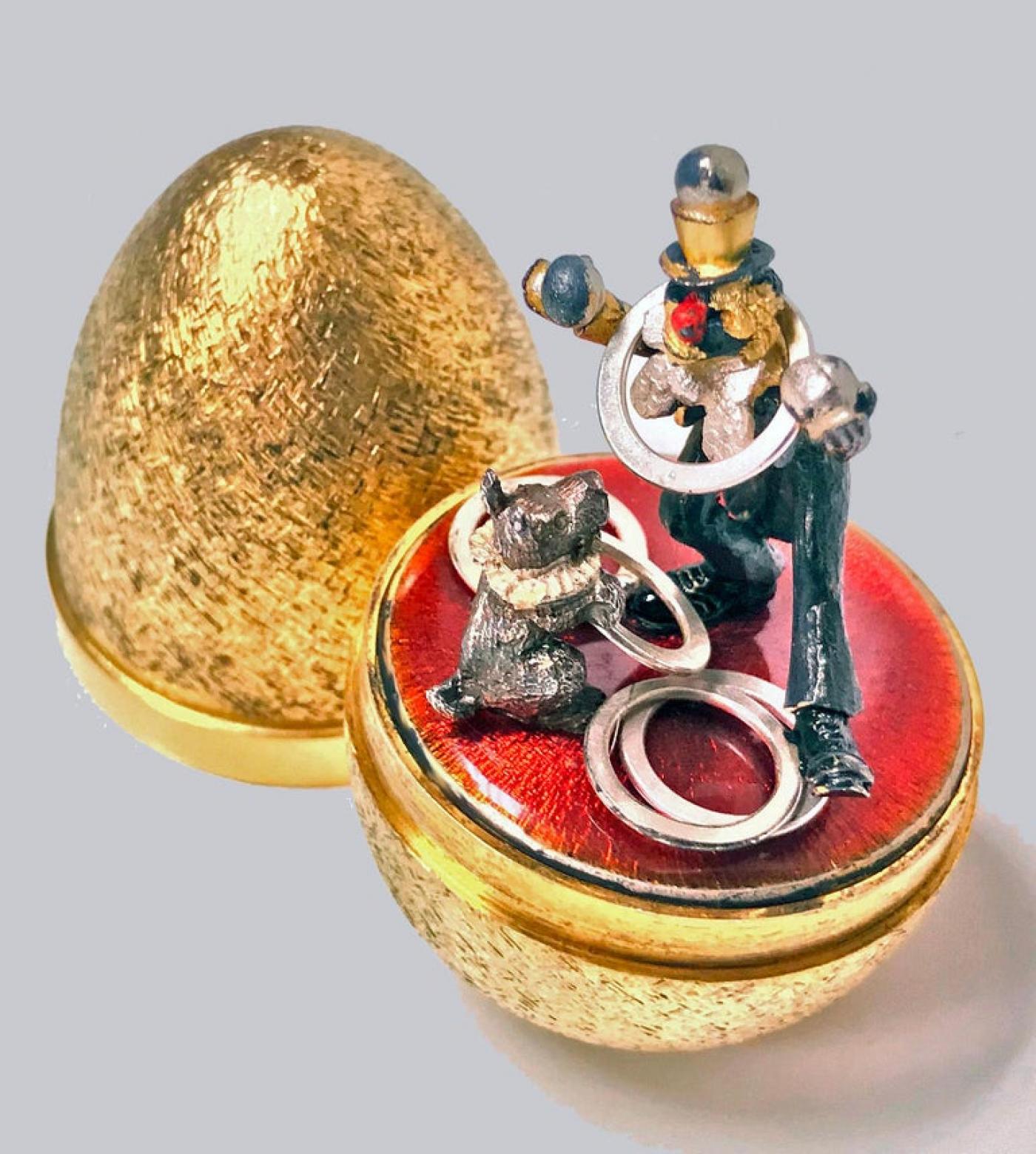 Stuart Devlin - Stuart Devlin Clown and Performing Dog Egg, London, 1980