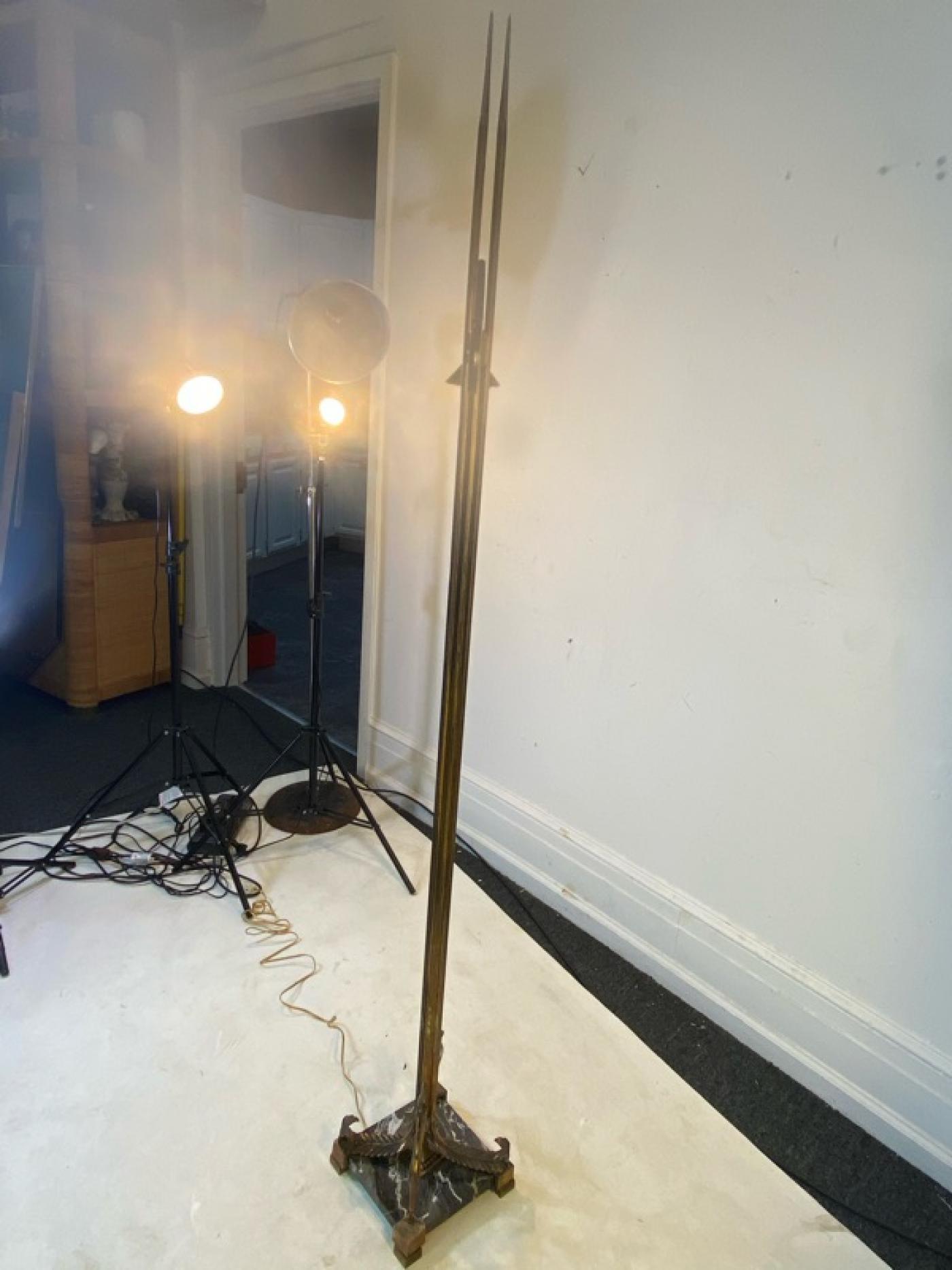 The Crest Company (Crest Lighting Co.) - UNUSUAL ART DECO ARROW AND ...