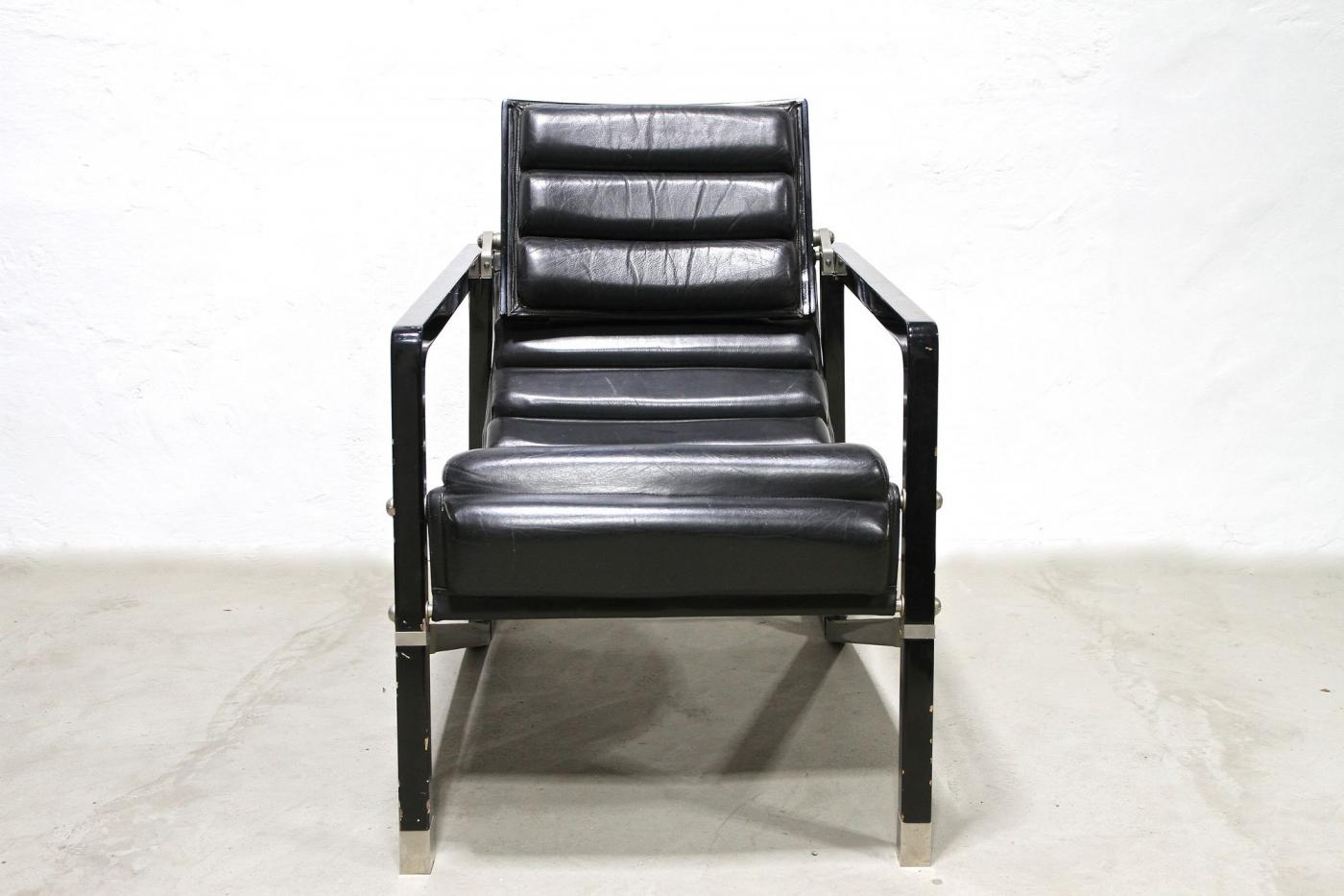 Eileen Gray - Transat Chair With Black Leather, Design Eileen Gray 1927 ...