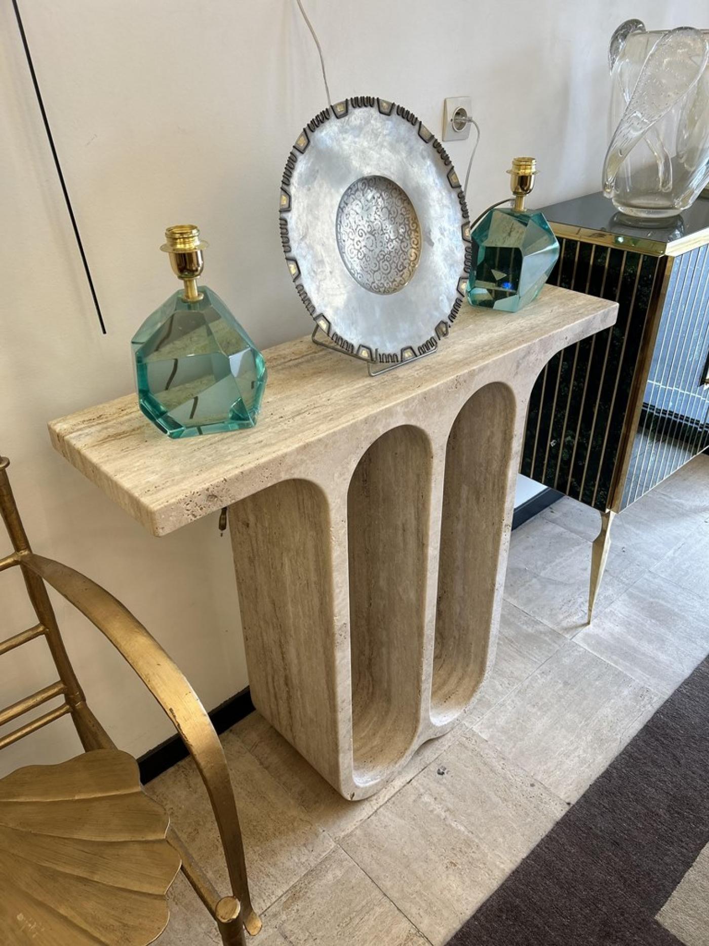 Travertine arch console monobloc sculpture, Circa 1980