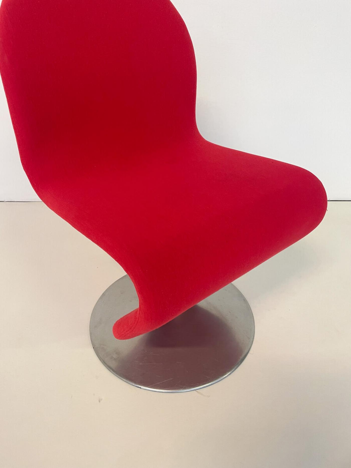 Verner Panton - Set of 6 Red Mid Century Modern Chairs by Verner Panton