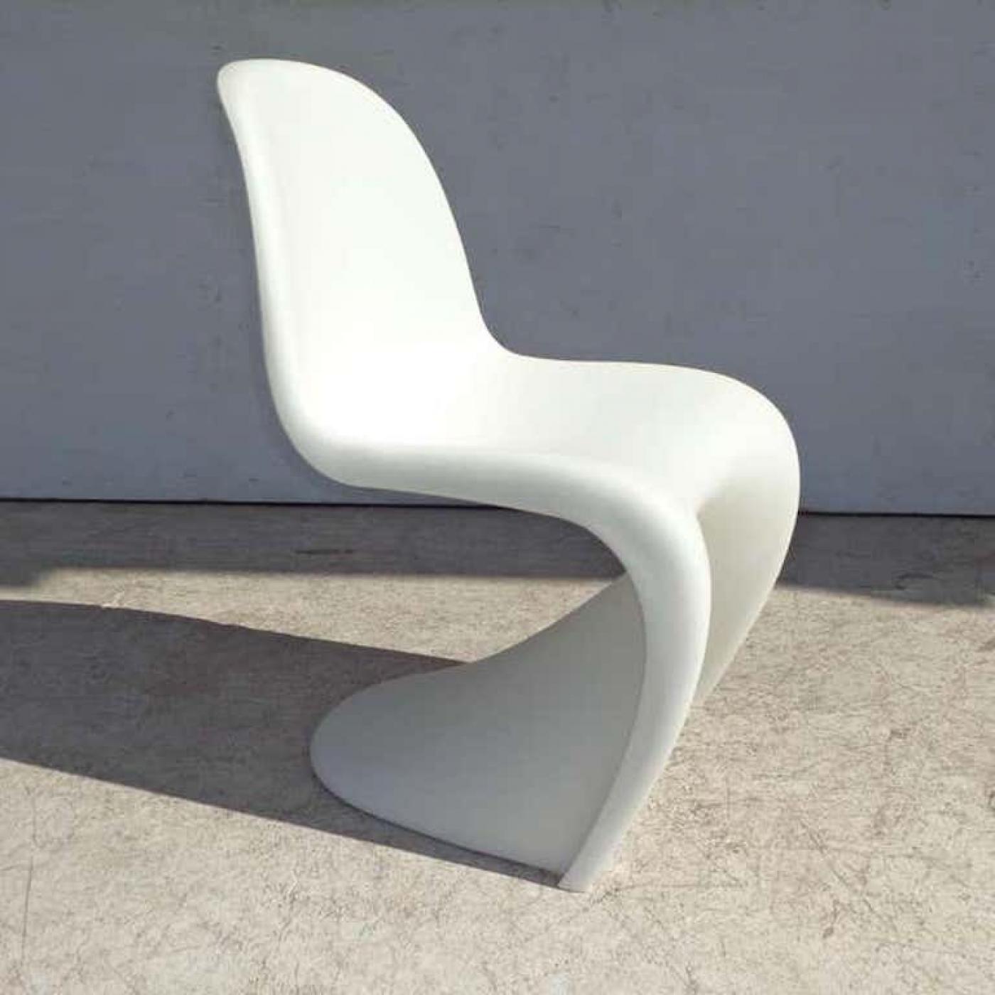 Verner Panton - White Panton Chair by Verner Panton for Vitra with Side ...