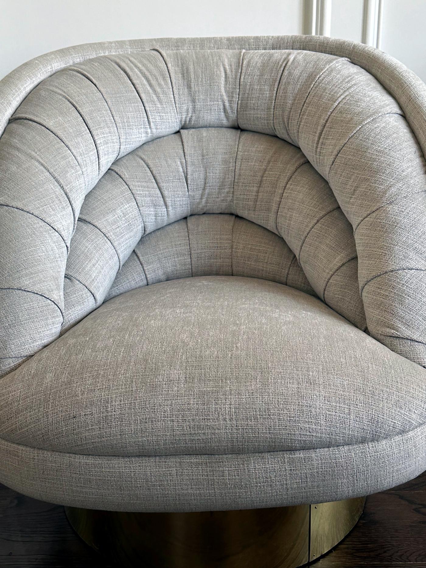 Vladimir Kagan - Crescent Swivel Loung Chair Brass Base by Vladimir Kagan